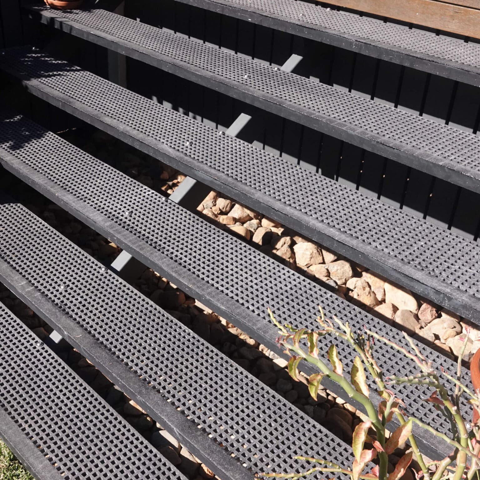 19 x 19 Mini Mesh Stair Treads - GRP Australia